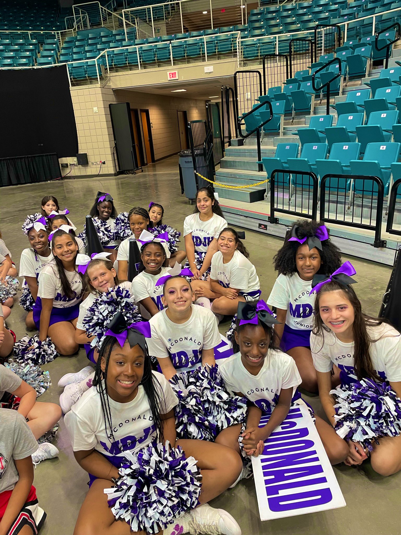 Junior High Cheerleaders 2022