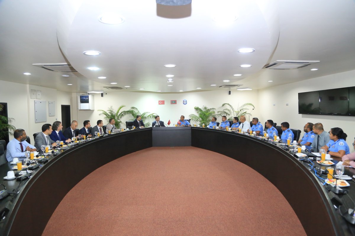 Home Ministry, MV on Twitter: "RT @PoliceMv: Maldives Police Service meets with law enforcement ...