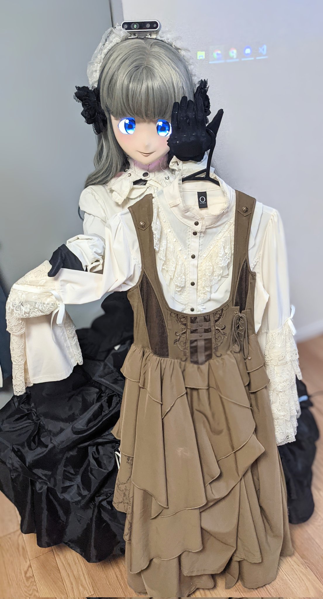 A_say@メイドロボットましろパパ on Twitter: "このお洋服は、 外行き用のおしゃれ着なので 汚さないようにしまっちゃいますよー #MaSiRoプロジェクト https://t ...