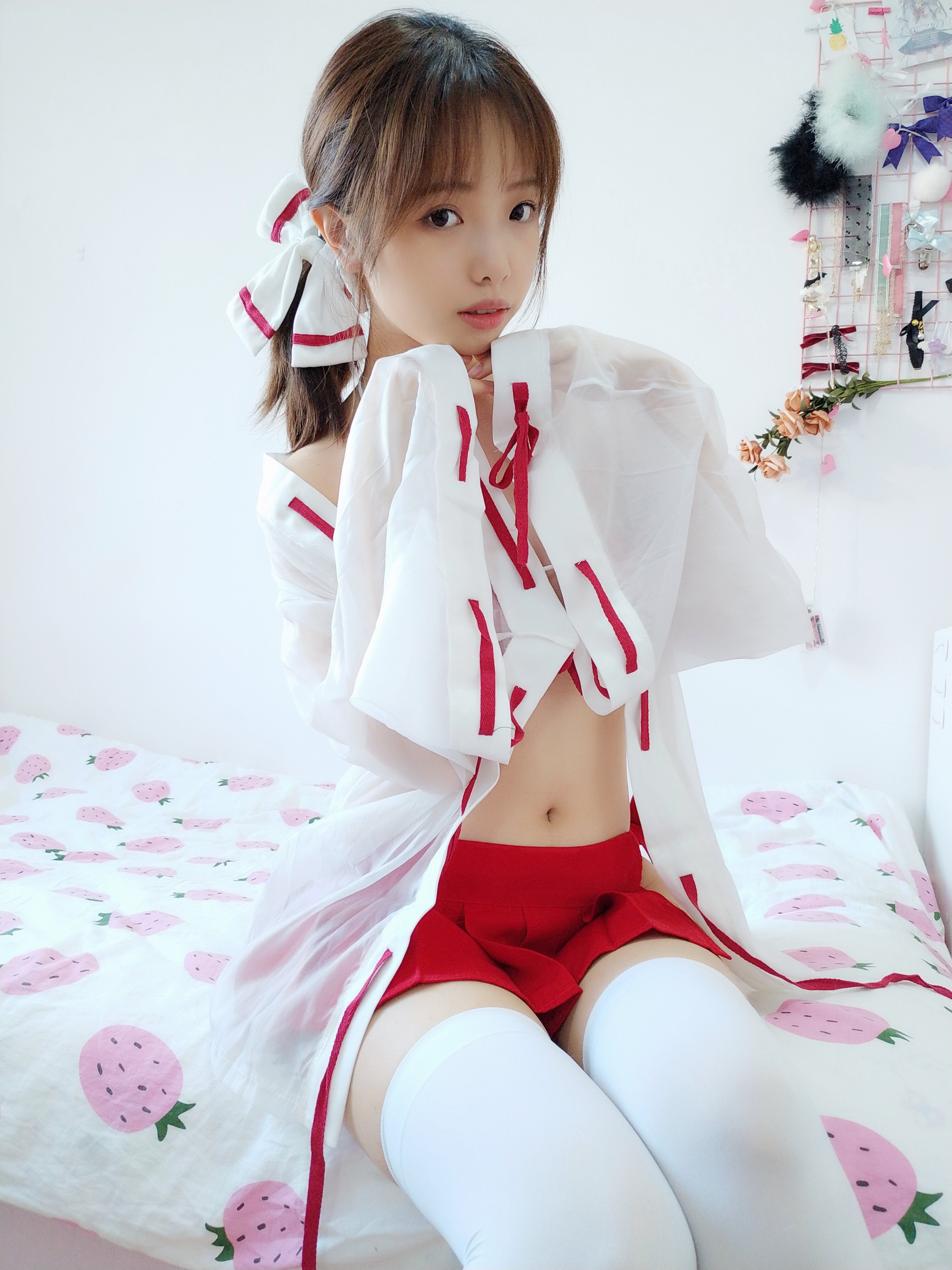 COSPLASETS on Twitter: "Repack Mega Collection Selfie Wen Mei NO.003 [86P - 527MB] Download Here ...