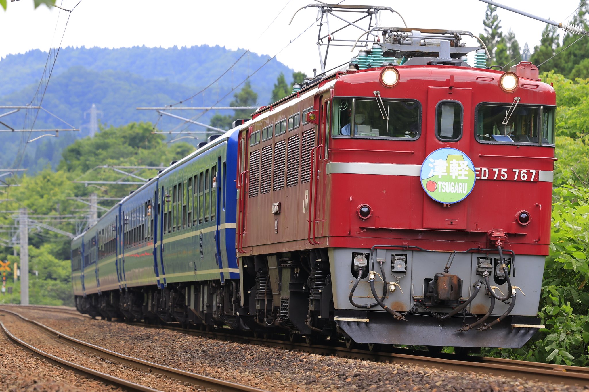 とも鉄EF64 on Twitter: "2022/7/2 急行津軽 青森行き ED75 767+12系5B https://t.co/ps13LBzPa8" / Twitter