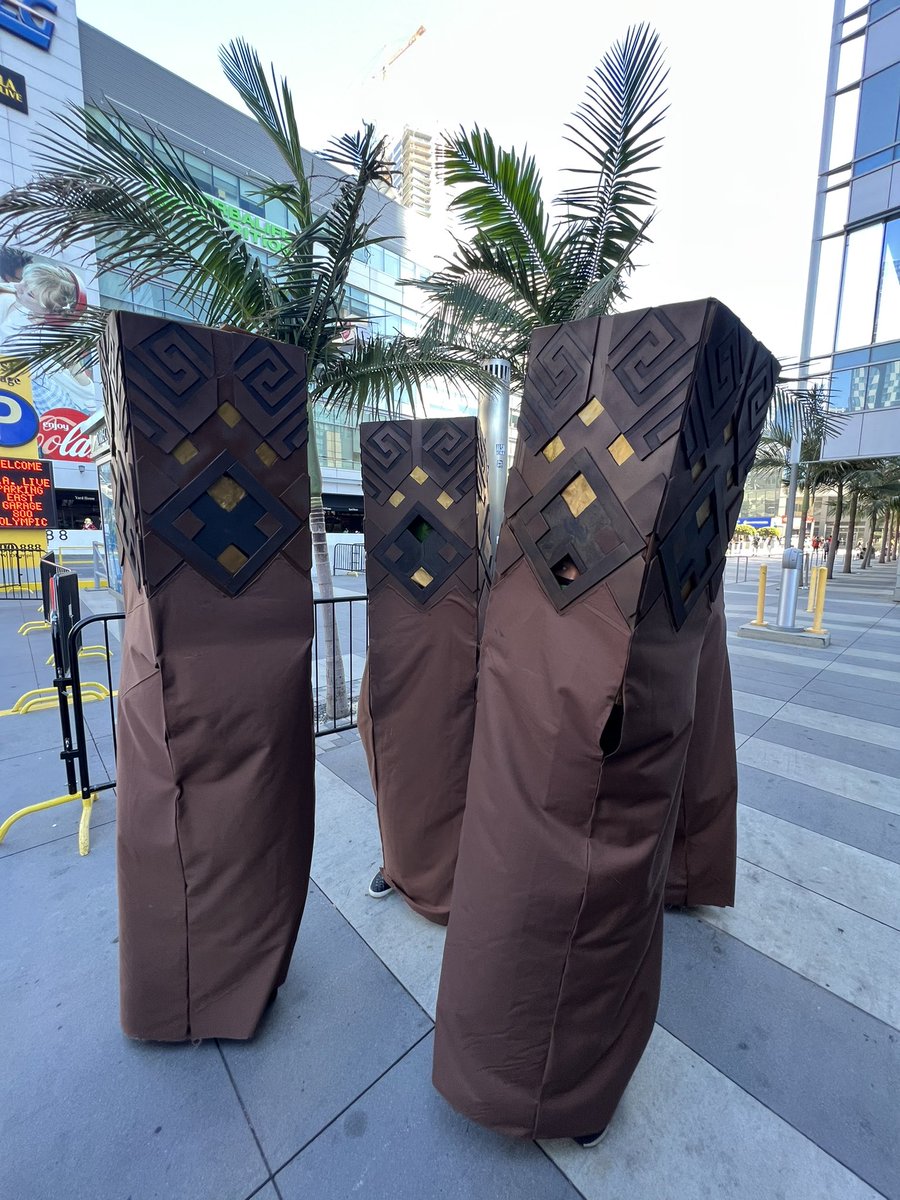 We cosplayed Zhongli’s pillars! : r/Genshin_Impact