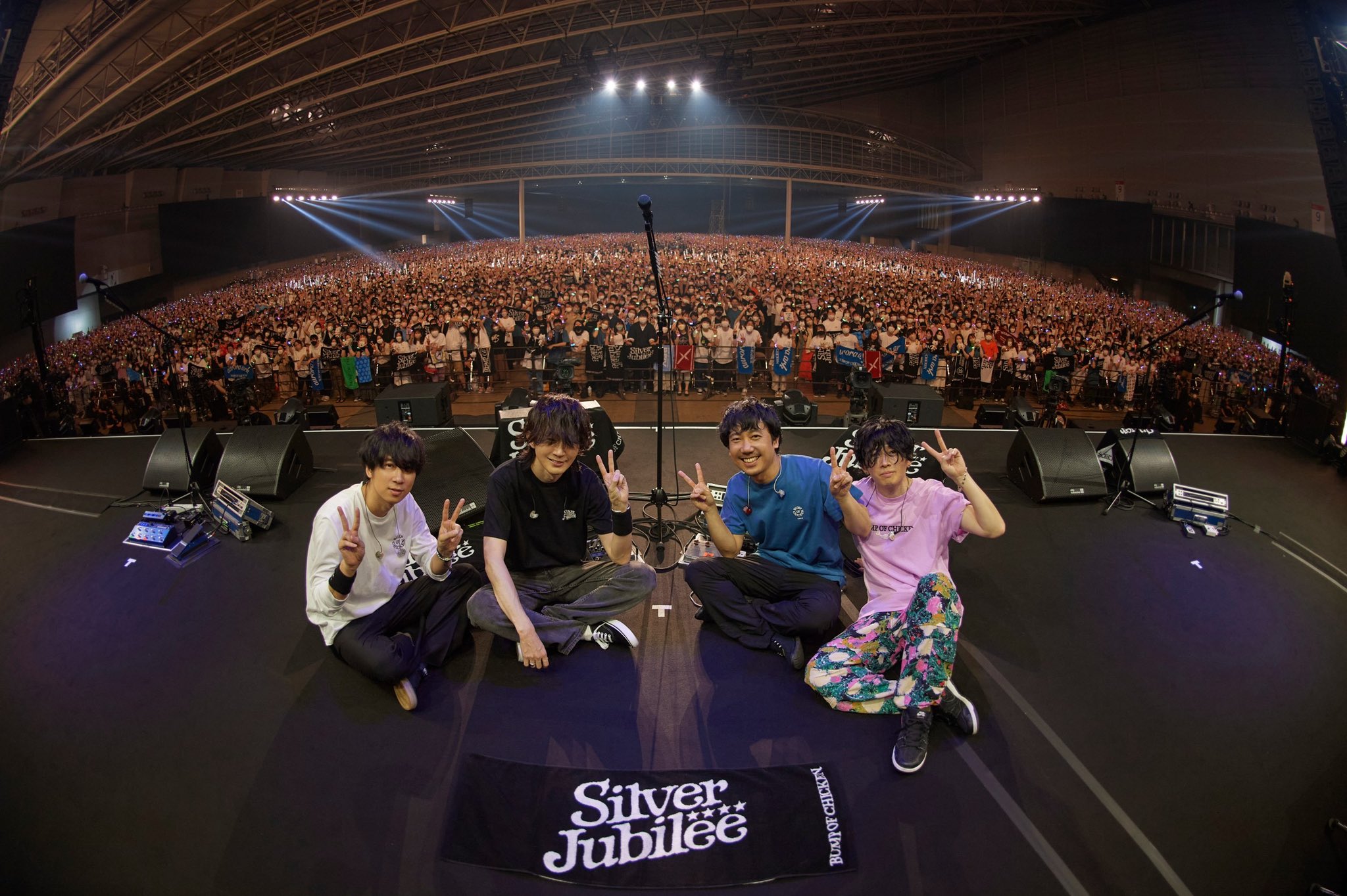 最新の激安 BUMP Jubilee OF Silver CHICKEN CHICKEN OF Jacket Silver BUMP 今年の ...