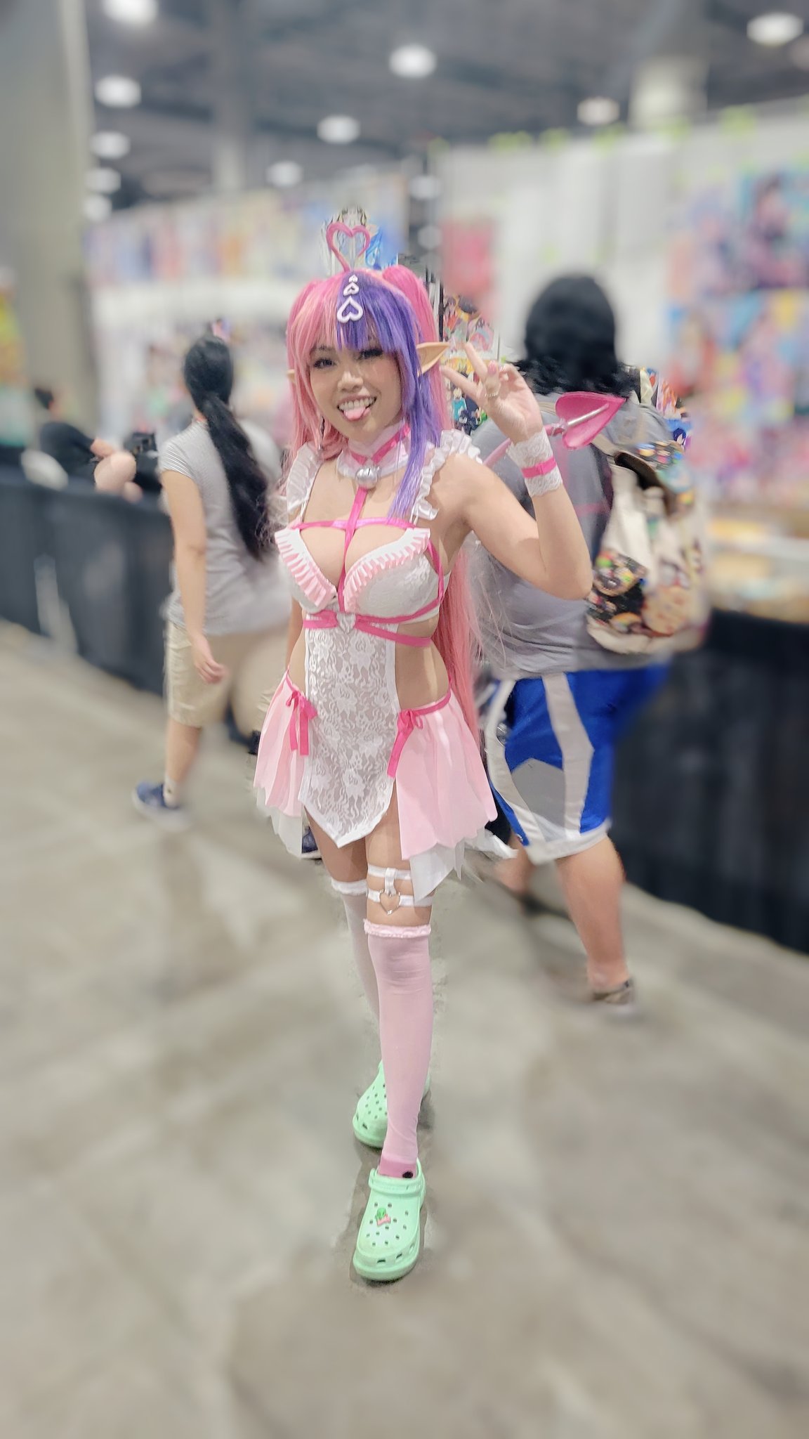 Kisaka ♡ きさか ♡ @ Holiday on Twitter: "I just met this amazing @ironmouse cosplayer 😍😍 Thanks for ...