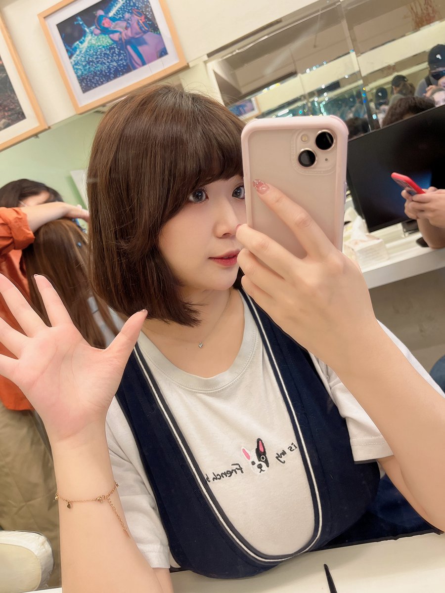 今日是小幫手 Hcup RuRu茹茹 🌺 patreon / FansOne訂閱點網址 @ruruq_q