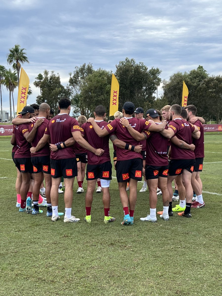 Behind the scenes of the QLD medical team : r/nrl
