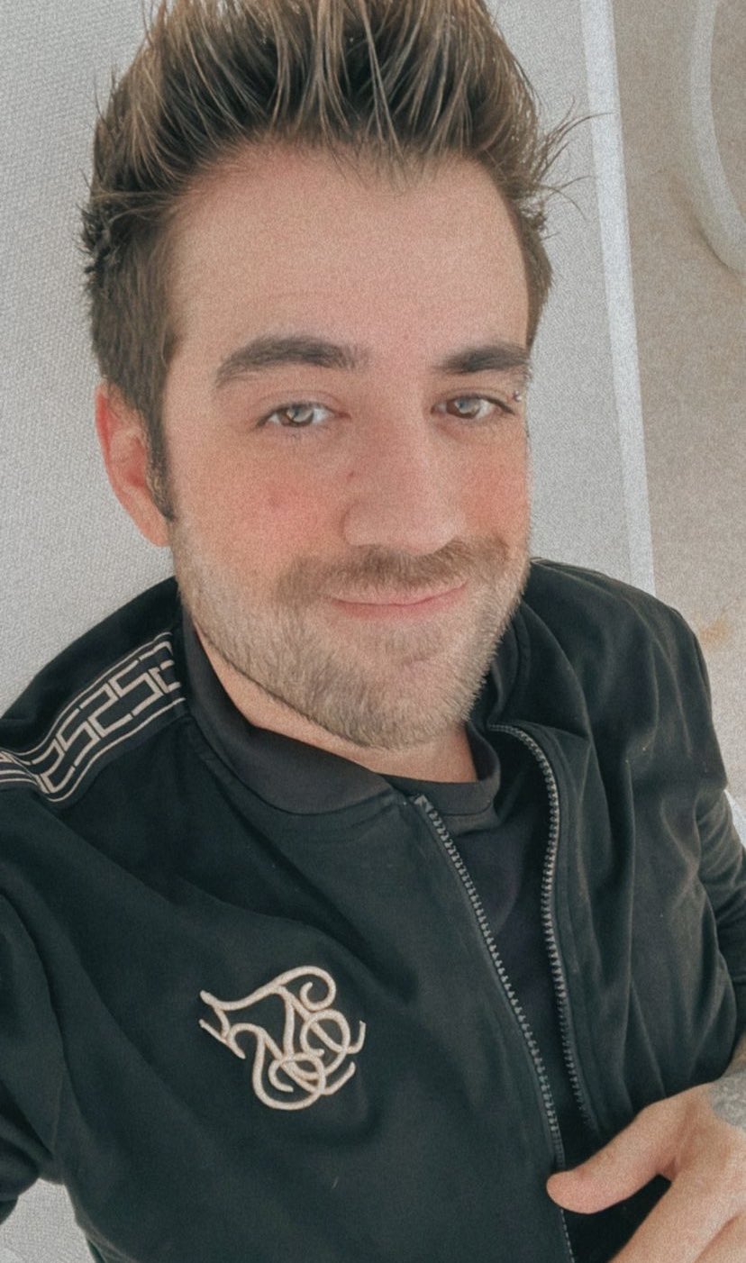 Info Auron on Twitter: "📲 || ¡Auron vía Instagram Stories! — auronplay https://t.co/ckSvyxbq1y ...