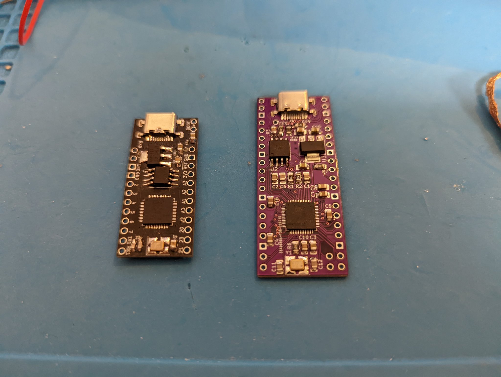 74th on Twitter: "まだしつこくRP2040ボード作っているけれど、今回（右）のは、RPI-RP2のドライブ認識までくるけれど、uf2をドロップしても、再びRPI -RP2が出 ...