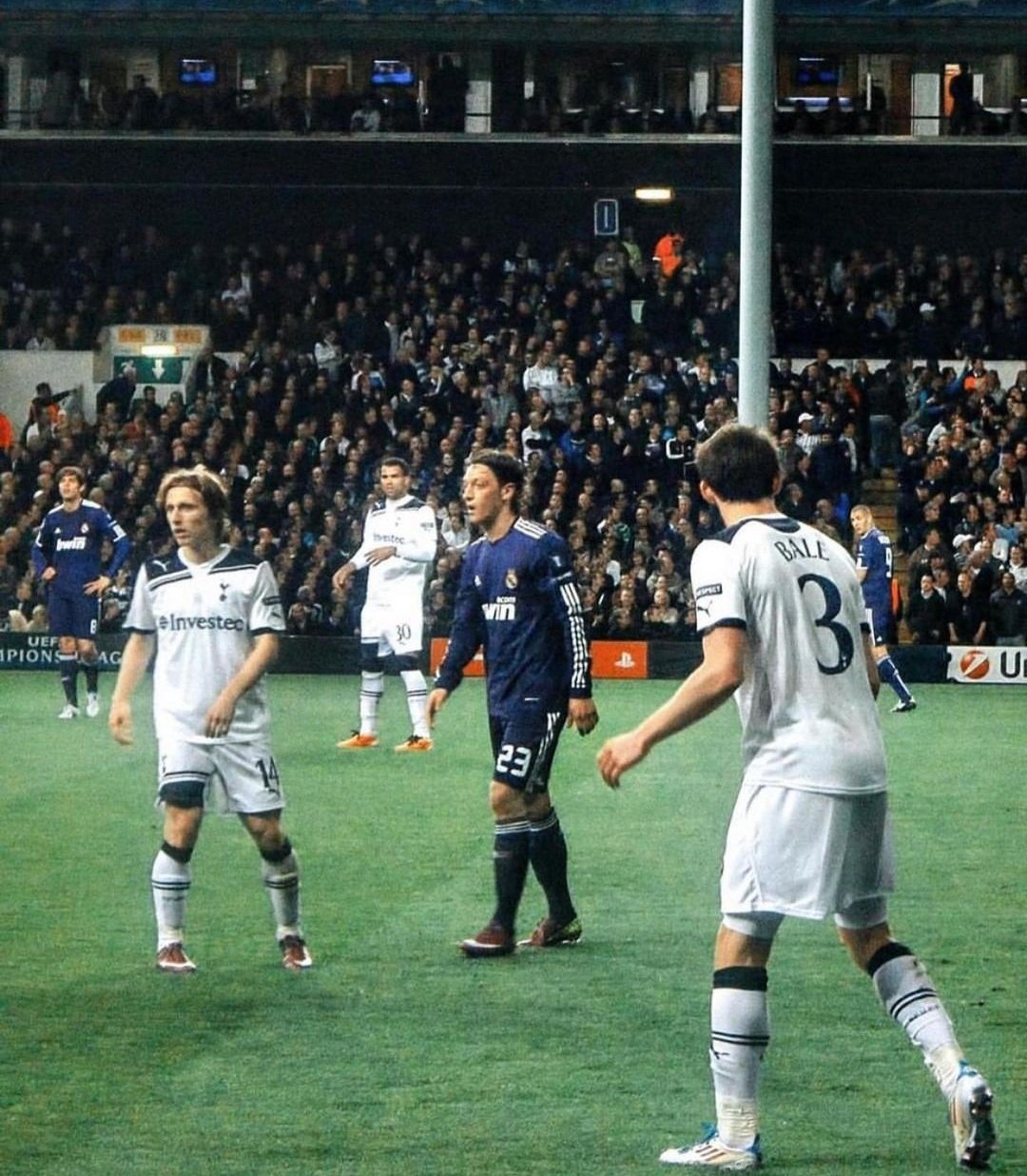 Modric Y Ozil