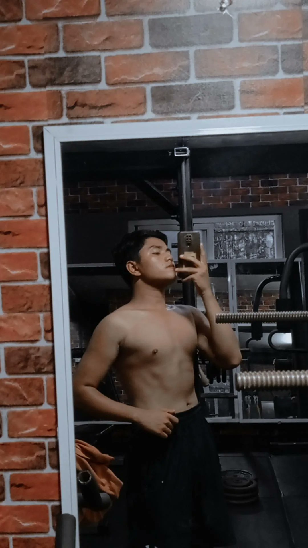 Nyi Nyi Htwe (@MRV57357527) / Twitter