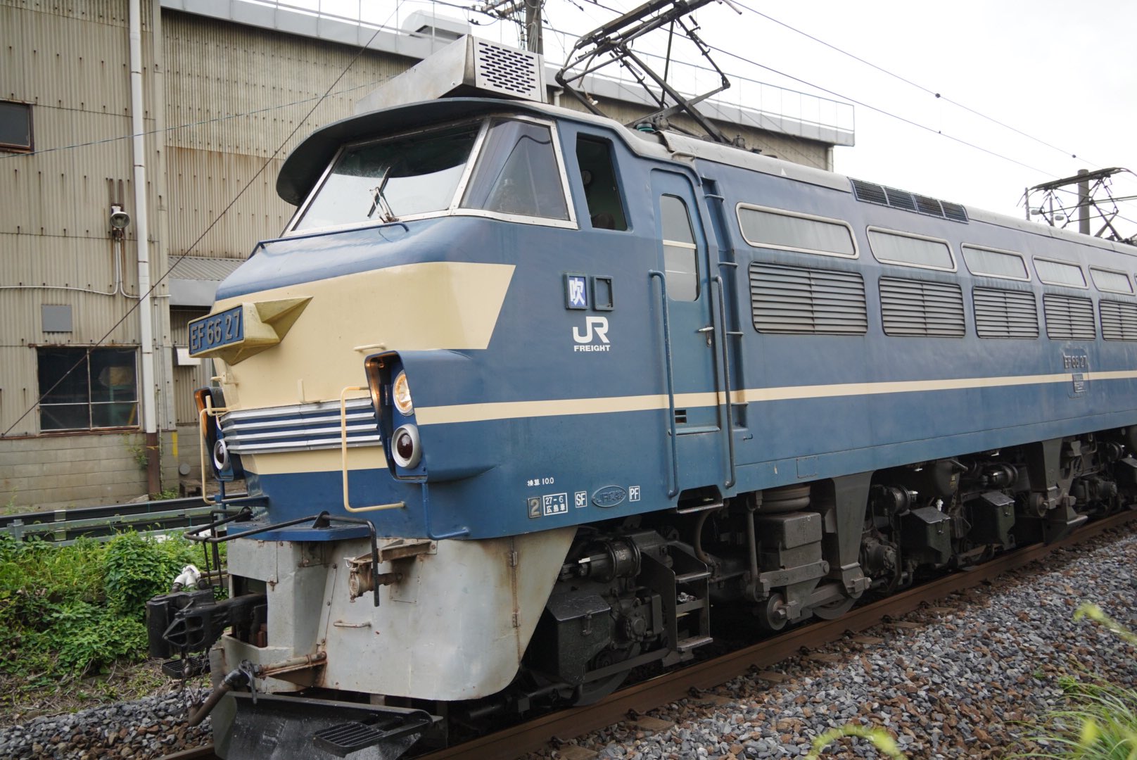 Masa Kudo on Twitter: "吹田EF66 A1仕業 EF66 EF66 27号機 遅2066レ 先の3月改正で定期運用終了とアナウンスされていた27号機がA1仕業の2066レ ...
