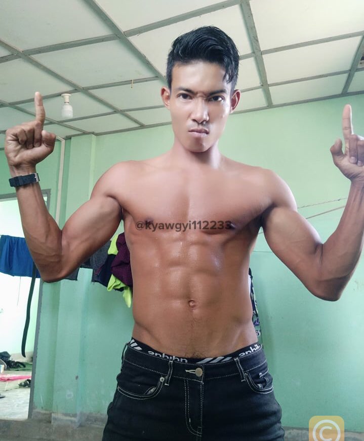 Kyaw Gyi On Twitter အရမ်းထန်တဲ့ Loe ဘဲ တိုက်ကြီးက မင်းသိမ်းကျော် ၂