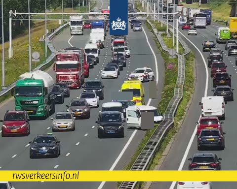 Rijkswaterstaat Verkeersinformatie on Twitter: "Dit is beeld van een ongeluk op de #A2 richting ...