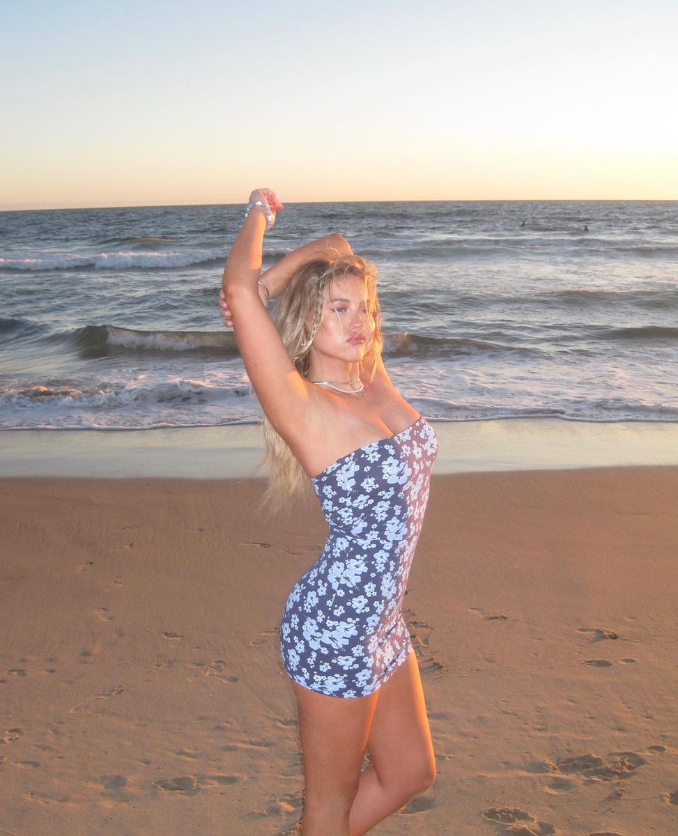 Gorgeous Girls on Twitter: "Jamisen Jarvis 💙🌊"