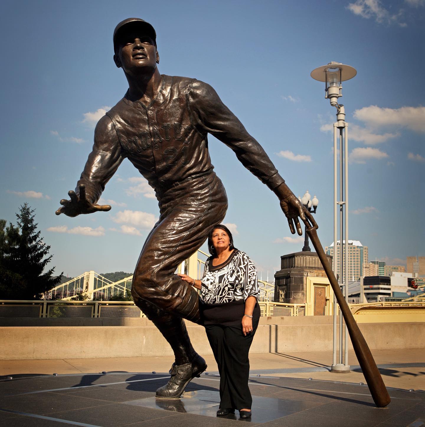 Roberto Clemente Statue