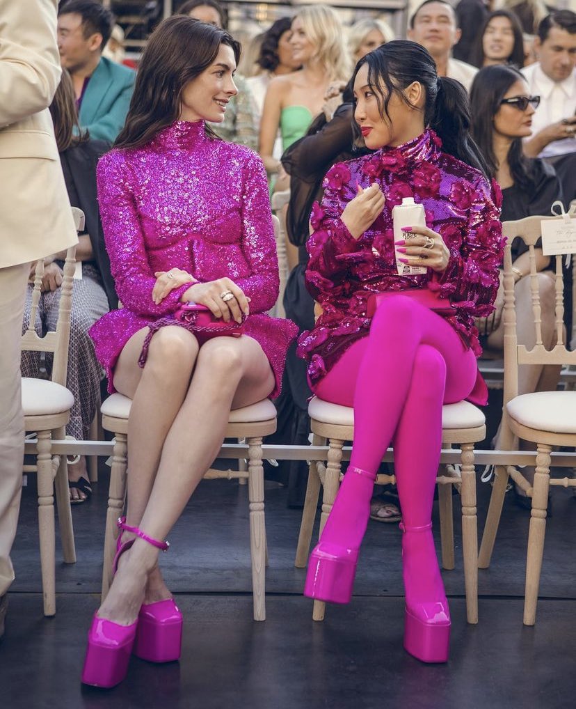 evie/eve mamamoo mic on on Twitter: "THEY CONVERSED THEY SPOKE TO ONE ANOTHER THEY LOOKED INTO ...