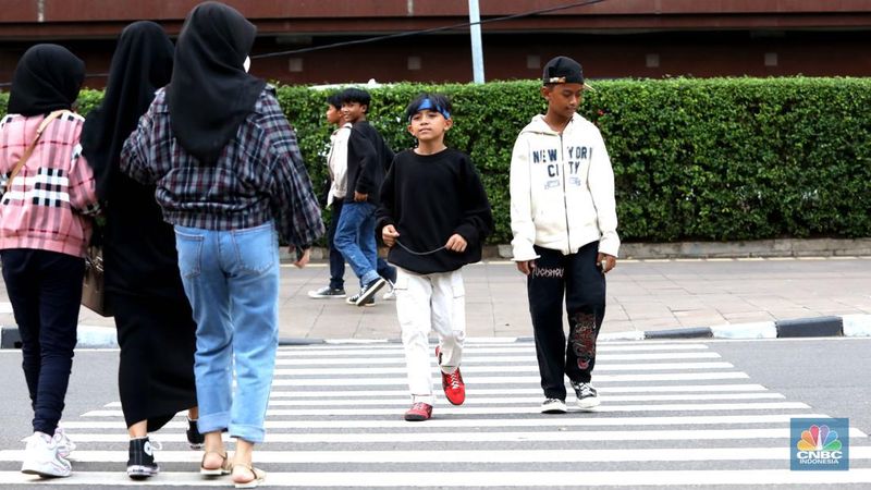 Sofia Rina on Twitter: "This Citayam Fashion Week appeared when there was a lot of video content ...