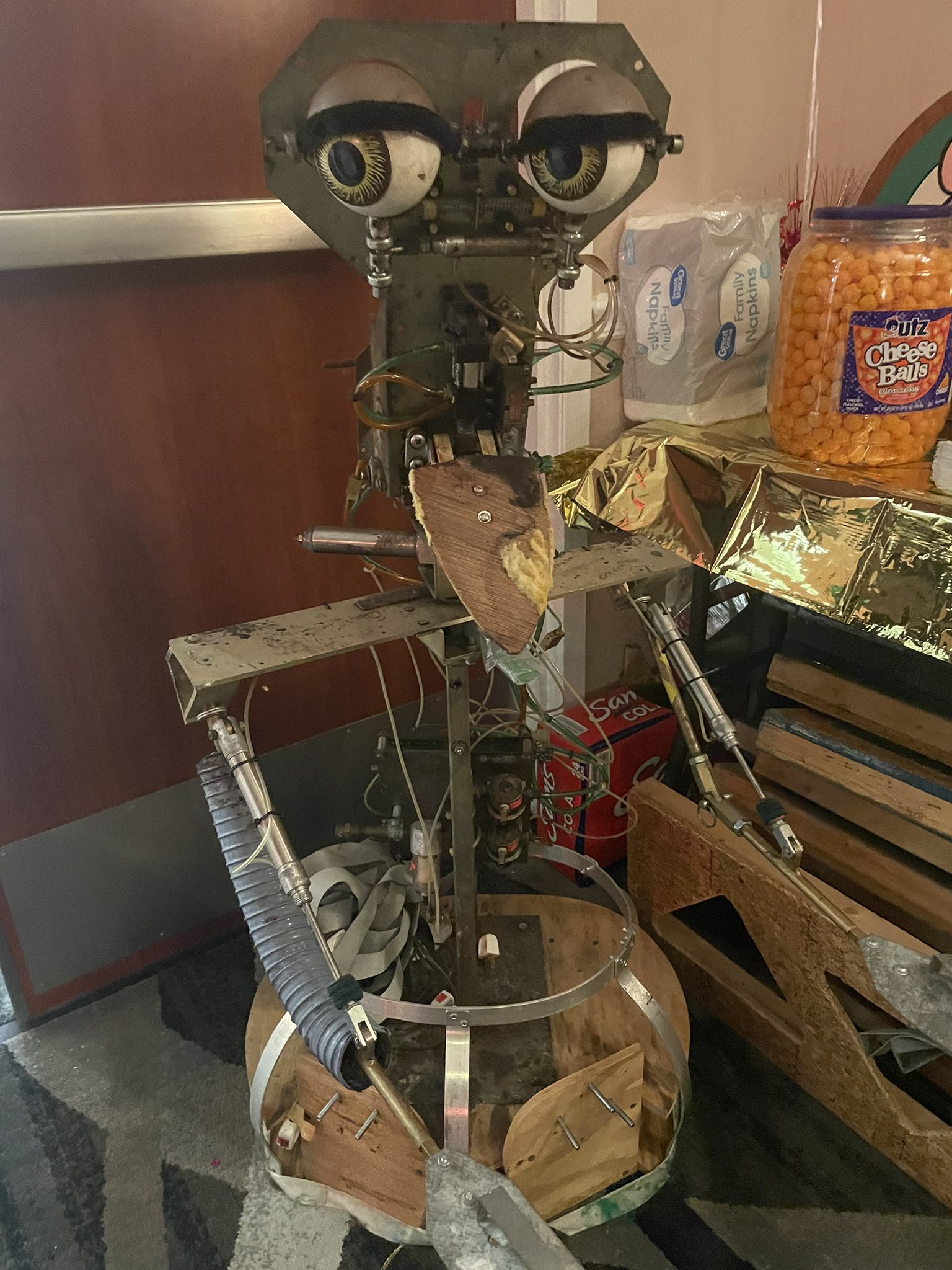 Endoskeleton Chuck E Cheese Endoskeleton Chuck E Cheese