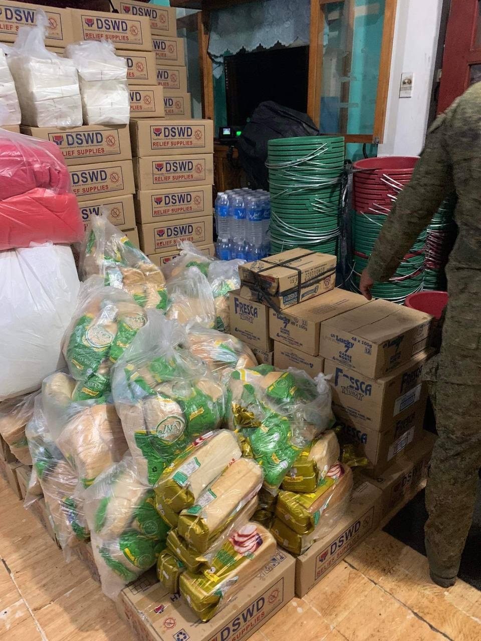 Inquirer on Twitter: "LOOK: Former VP Leni Robredo’s Angat Buhay Foundation and its partner ...