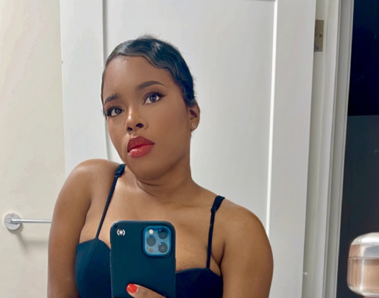 Lactosetheintolerant on Twitter: "Seeing this pic makes me really miss my pixie cut😭😭 https://t ...