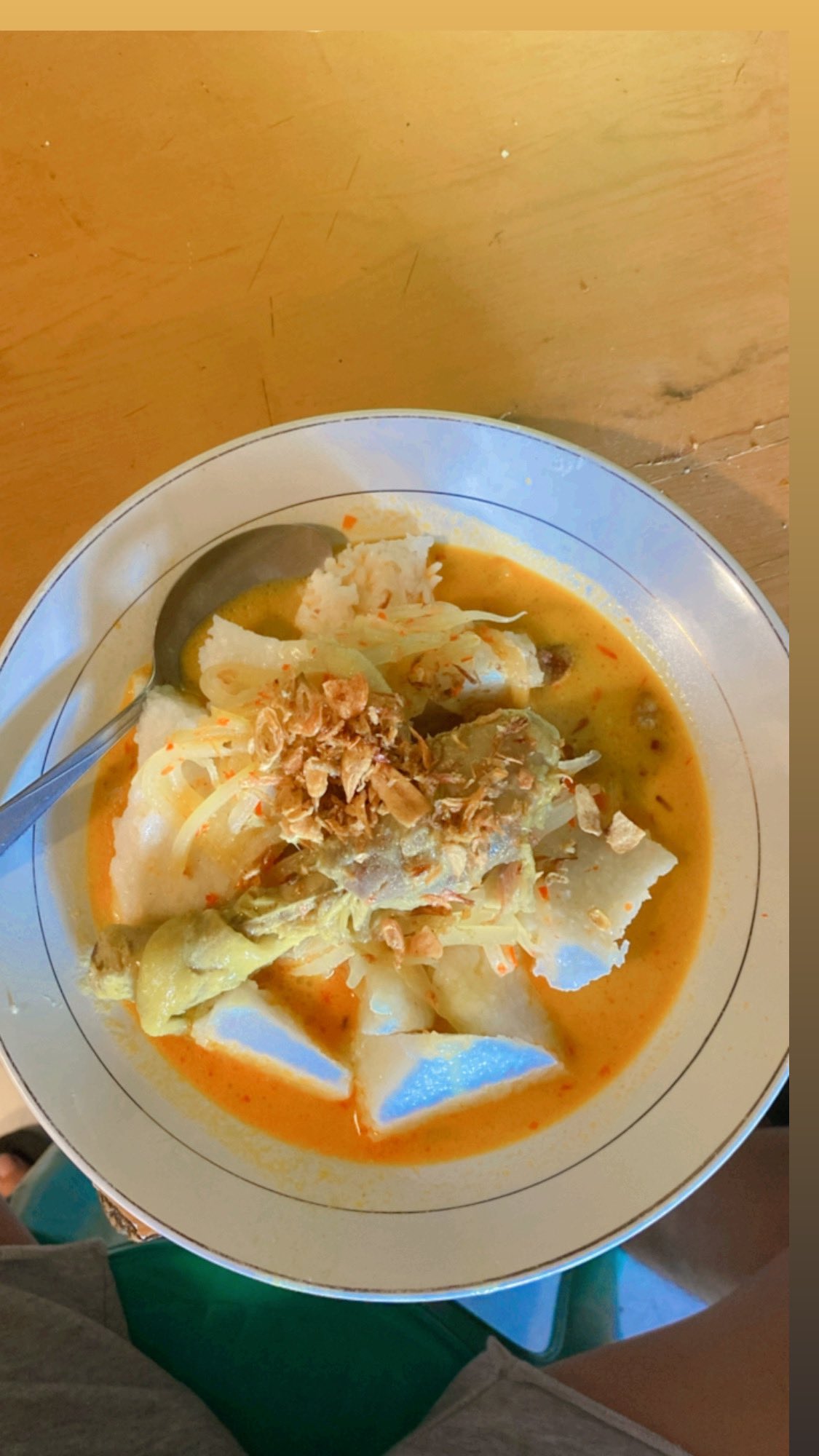 I-Wung on Twitter: "Habis shalat id kebingungan cari makan buat sarapan. Ibu penjual sate negor ...