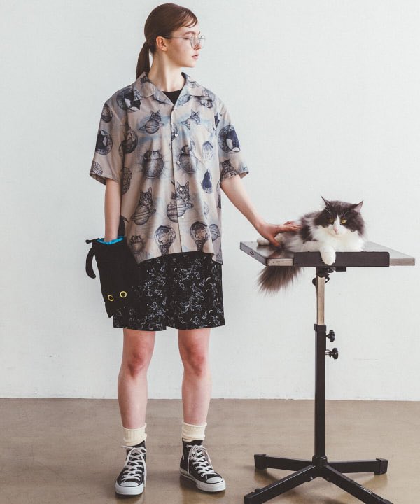 20周年の中川翔子🪐 on Twitter: "mmts 大人気！猫惑星シャツ🪐🐈 在庫復活してます！ https://t.co/irLPJsCilz https://t.co ...