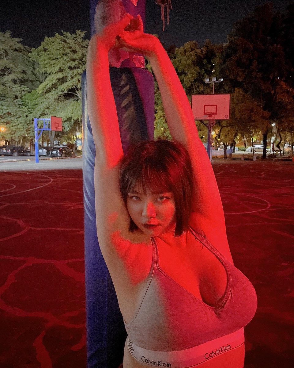 mimaroom愛的咪咪寶(@bobbymarkggggg ):不知不覺來到20ㄌ⋯⋯ 為了感謝大家！會分別在onlyfans和fansone送給大家禮物 只要在onlyfans和 ...