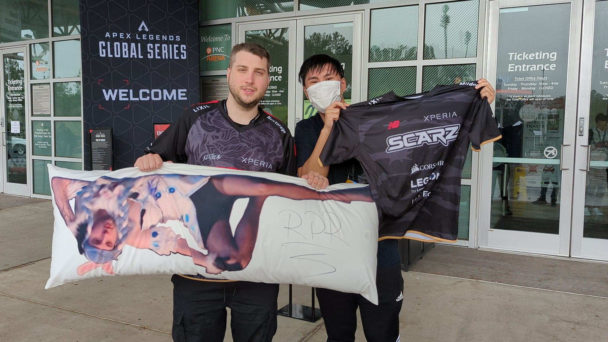 SZ rpr 💀🗡️ on Twitter: "I found the pekora daki guy and gave him my old jersey hehe ️🖤 https://t ...
