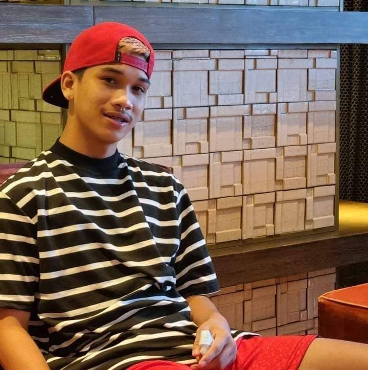 Bebeta Kuratcha on Twitter: "@vnceSPAreview @greenappleboys Yan si Renzo ng @greenappleboys ang ...