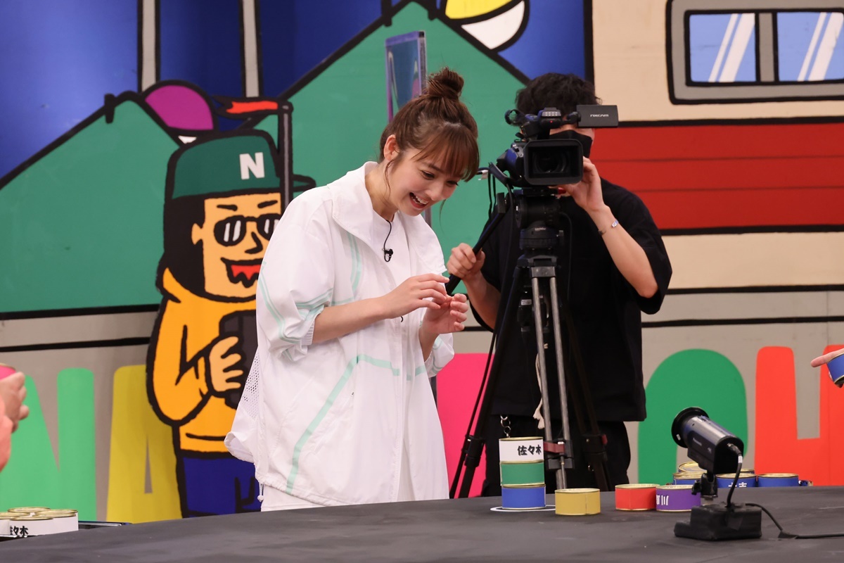 チコ on Twitter: "RT @mn_enta: 佐々木希登場に華大・千鳥ら興奮「男子校に教育実習の先生が来たみたい(笑)」【写真28枚】 #佐々木希 #華大さんと千鳥くん #所 ...