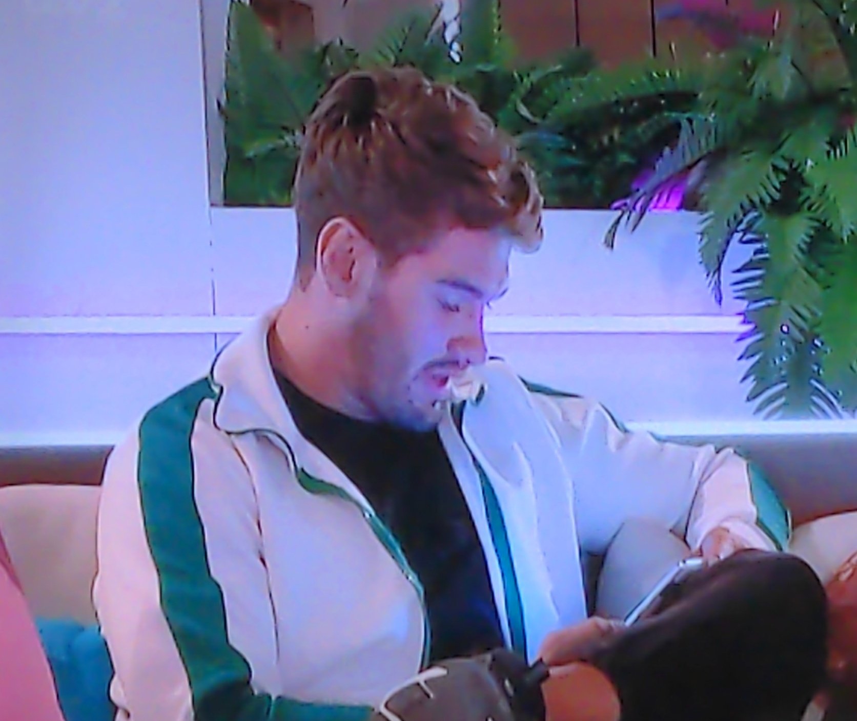 sean mcculloch on Twitter: "Bullshit ! #Loveisland #LoveIslandUK https://t.co/D9G9kBHy5v" / Twitter