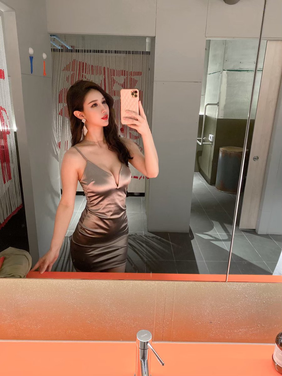 征服世界，並不偉大，一個人能認識自己並且征服自己，才是最偉大的 ️ https://t.co/lvZZMCWpXz #JKF #雍容華貴 #高雅 #氣質 #jkf #雍容華貴 #高雅 #氣質 ...