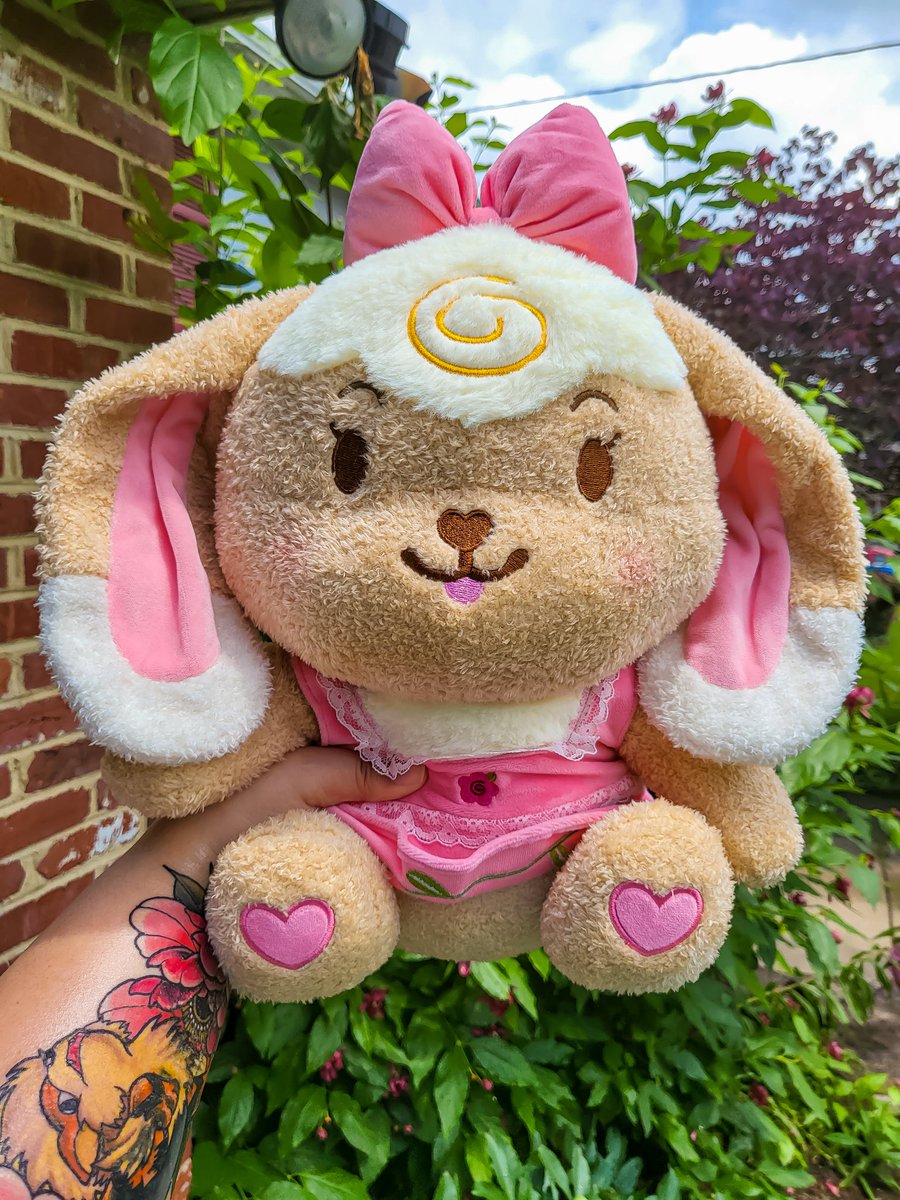 bunnie 🍰 pip plushie preorders! 🎀 (@strawbunnycakes) さんのイラスト・マンガ作品まとめ ...