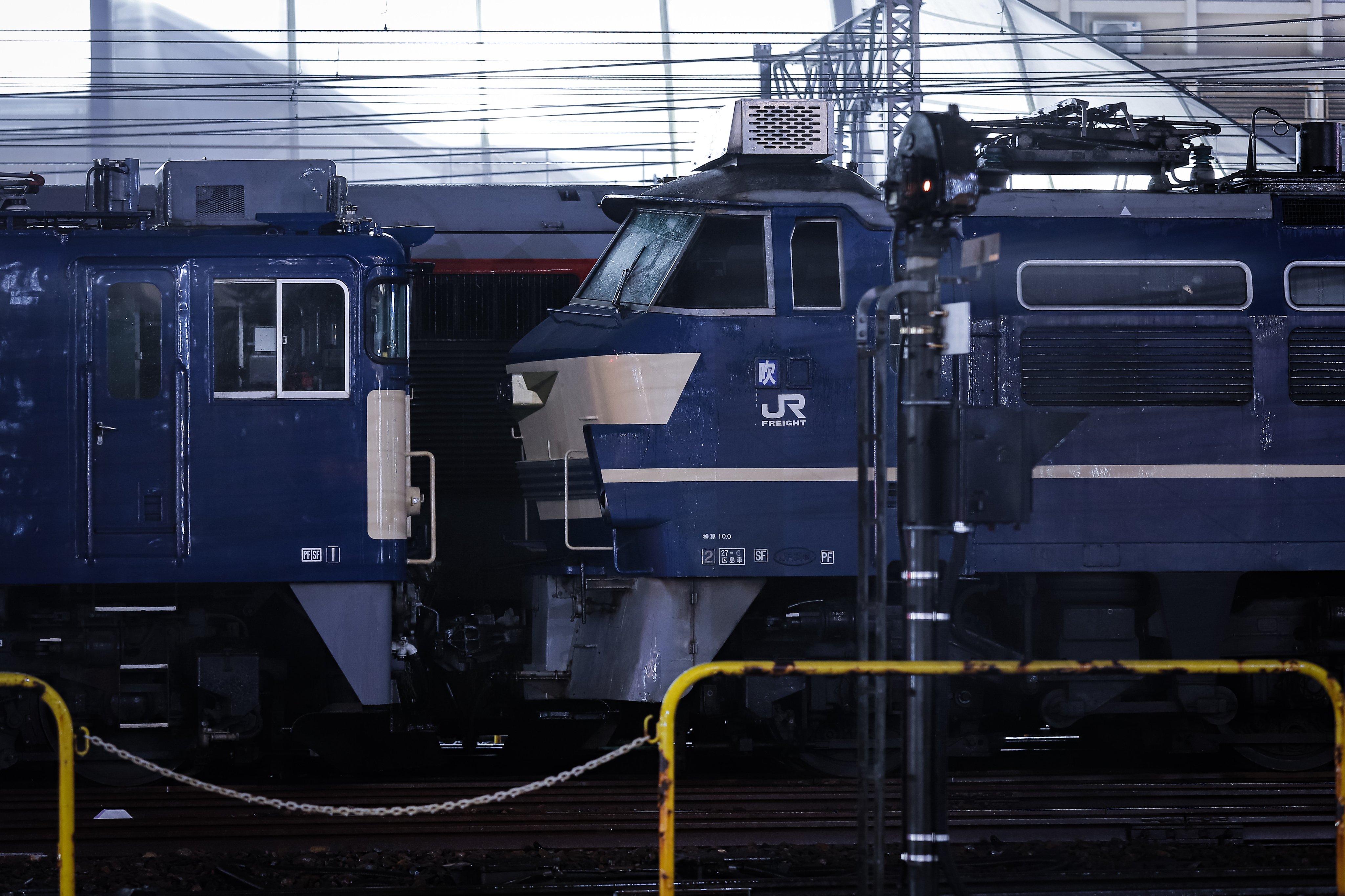 ちゅ～きょ～けん on Twitter: "2022,7,12(火) EF66 27 8864レ お騒がせニーナは今日は稲沢へ 留置位置がいつもと違ってました。 https://t.co ...