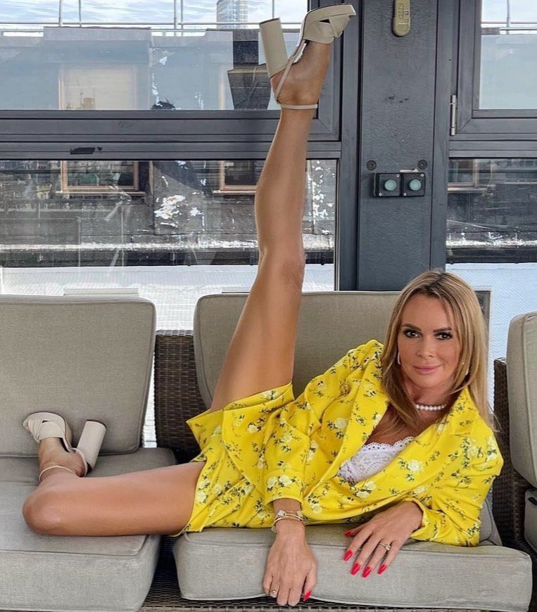 Sexycelebs1234 On Twitter Amandas Flexibility And Legs Has Only Been