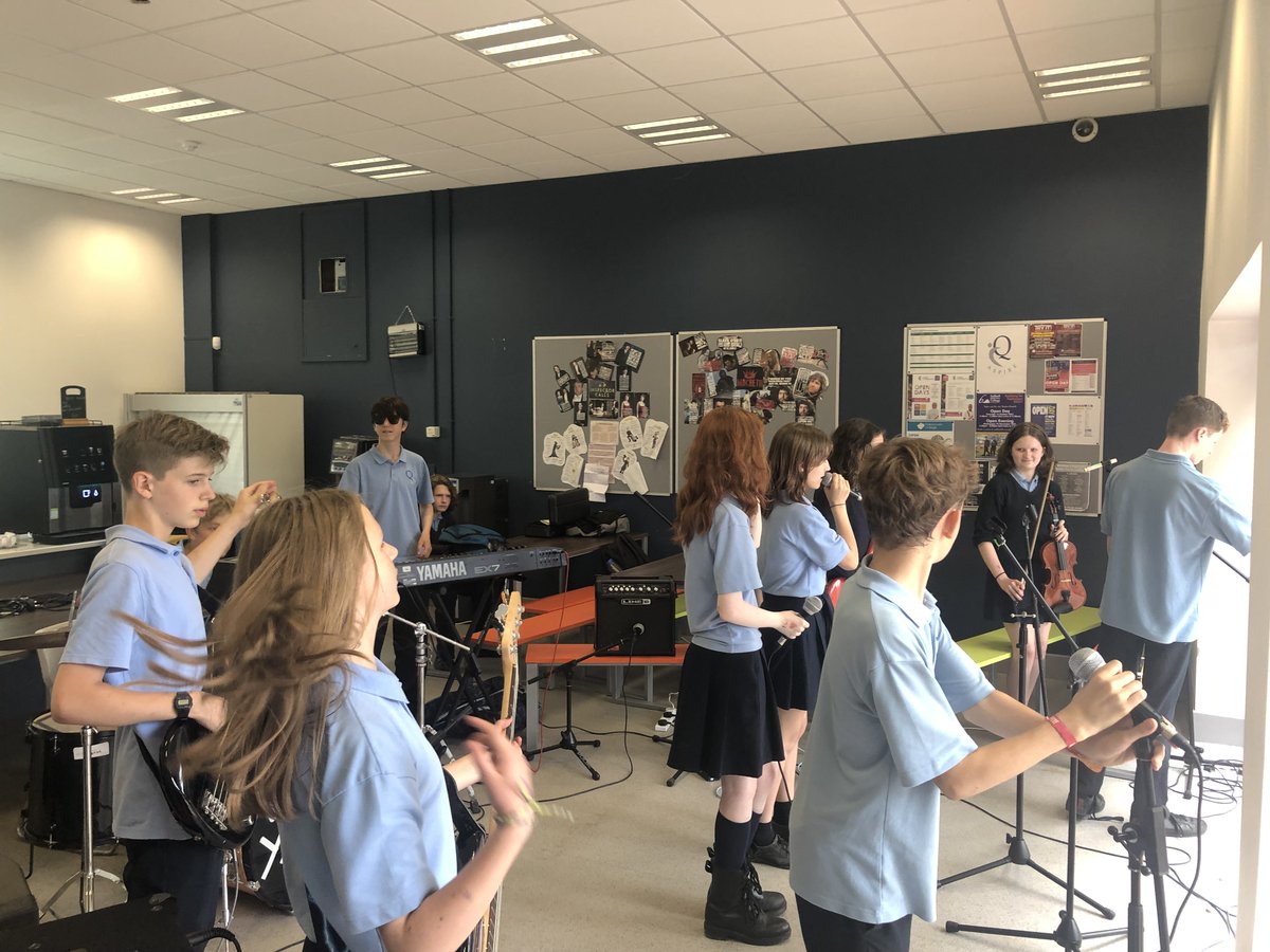 A recognition focused school | Welcome to Queensbridge