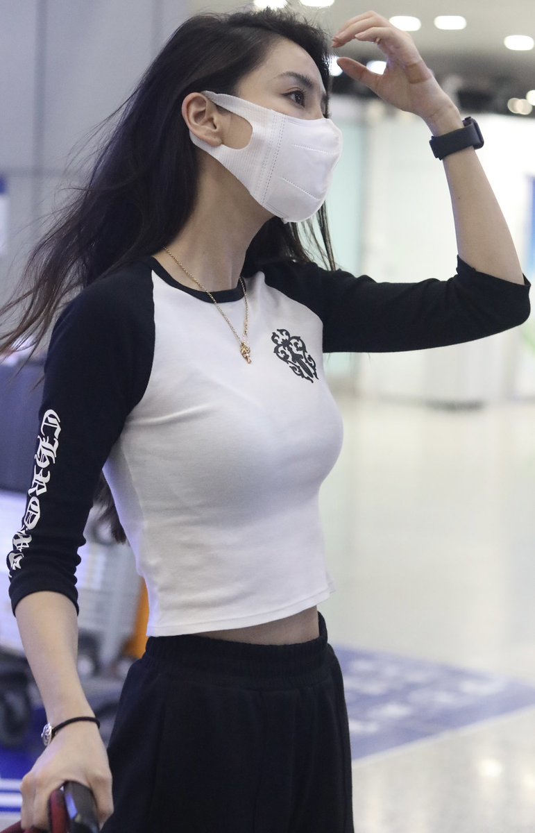 喜欢艹腿 On Twitter 还是好想搞大宝贝儿啊!🤤🤤好喜欢这些路透视角!小细腰大腿根淫腿哦哦哦抱着狠狠舔狠狠磨蹭淫腿不停的互相磨蹭!两根淫腿紧紧的并在一起抱着揉来揉去不停的吸闻淫腿淫