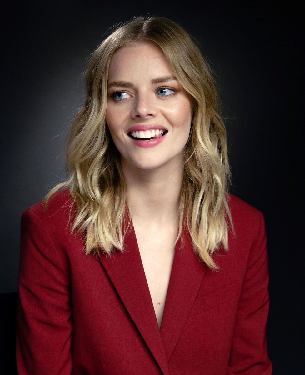 Only Hd Girls 🌹 On Twitter Rt Lankyian83 Samara Weaving Suited Pt 3