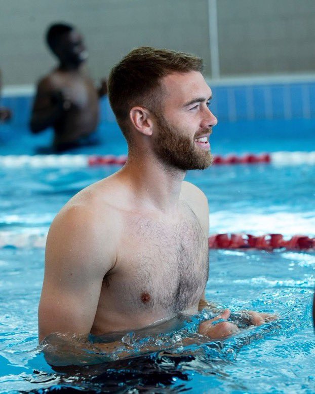 Shirtless PL on Twitter: "Callum Chambers https://t.co/zlzi3EDhdz" / Twitter