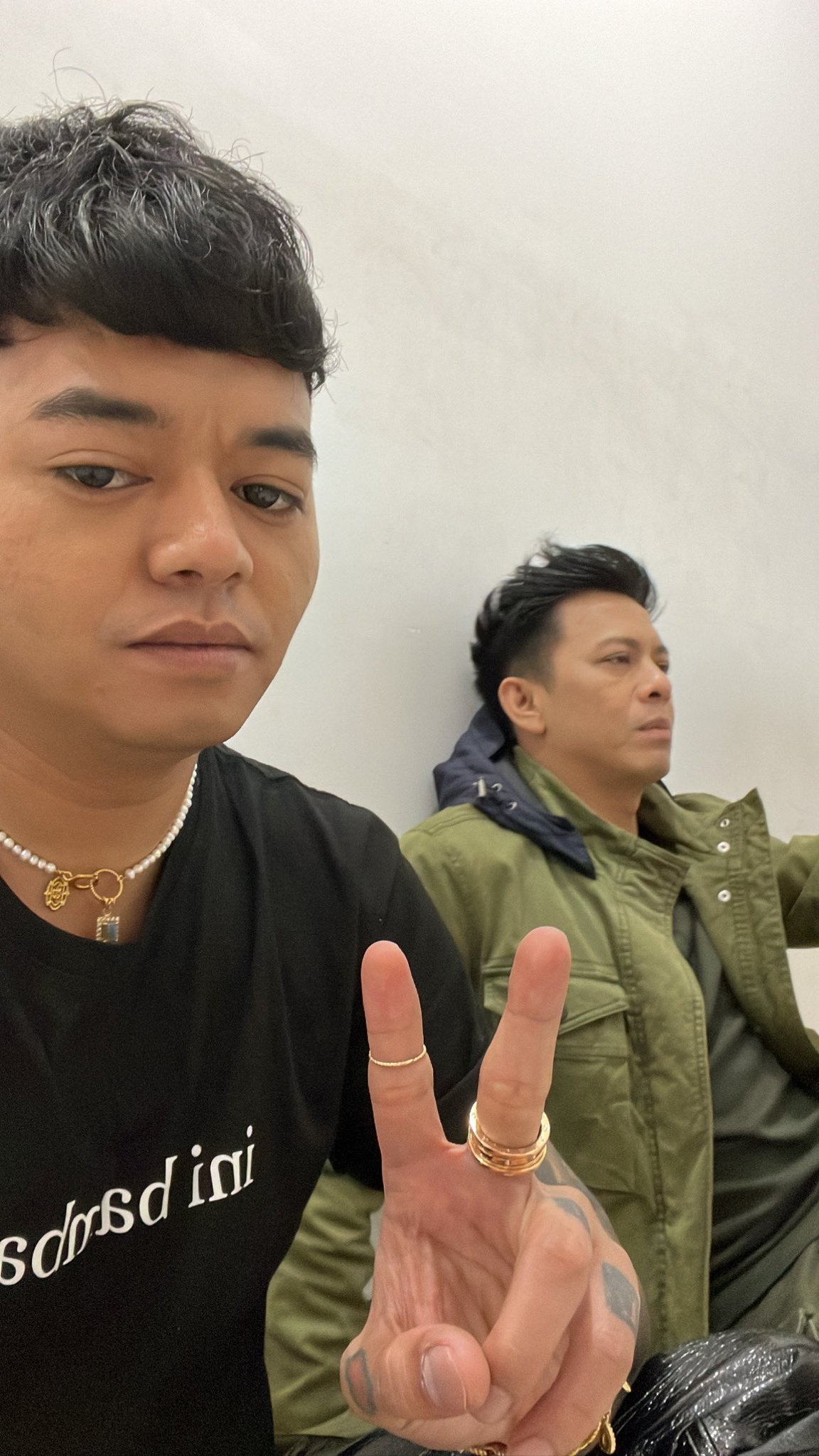 yb on Twitter: "tweet di sblah nga jelas bgt norak https://t.co/VdOoNfADxK" / Twitter