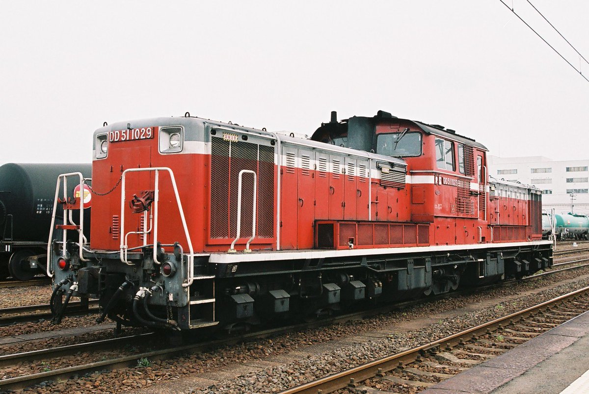 南野哲志 on Twitter: "DD51-1000は楽しみですね！ DD51-1028・1029で、三岐鉄道からのセメント列車も再現出来ますね！ DD51 1028（2002.12.1富田 ...
