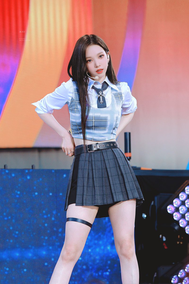 🥵 karina pics @karinaarchive