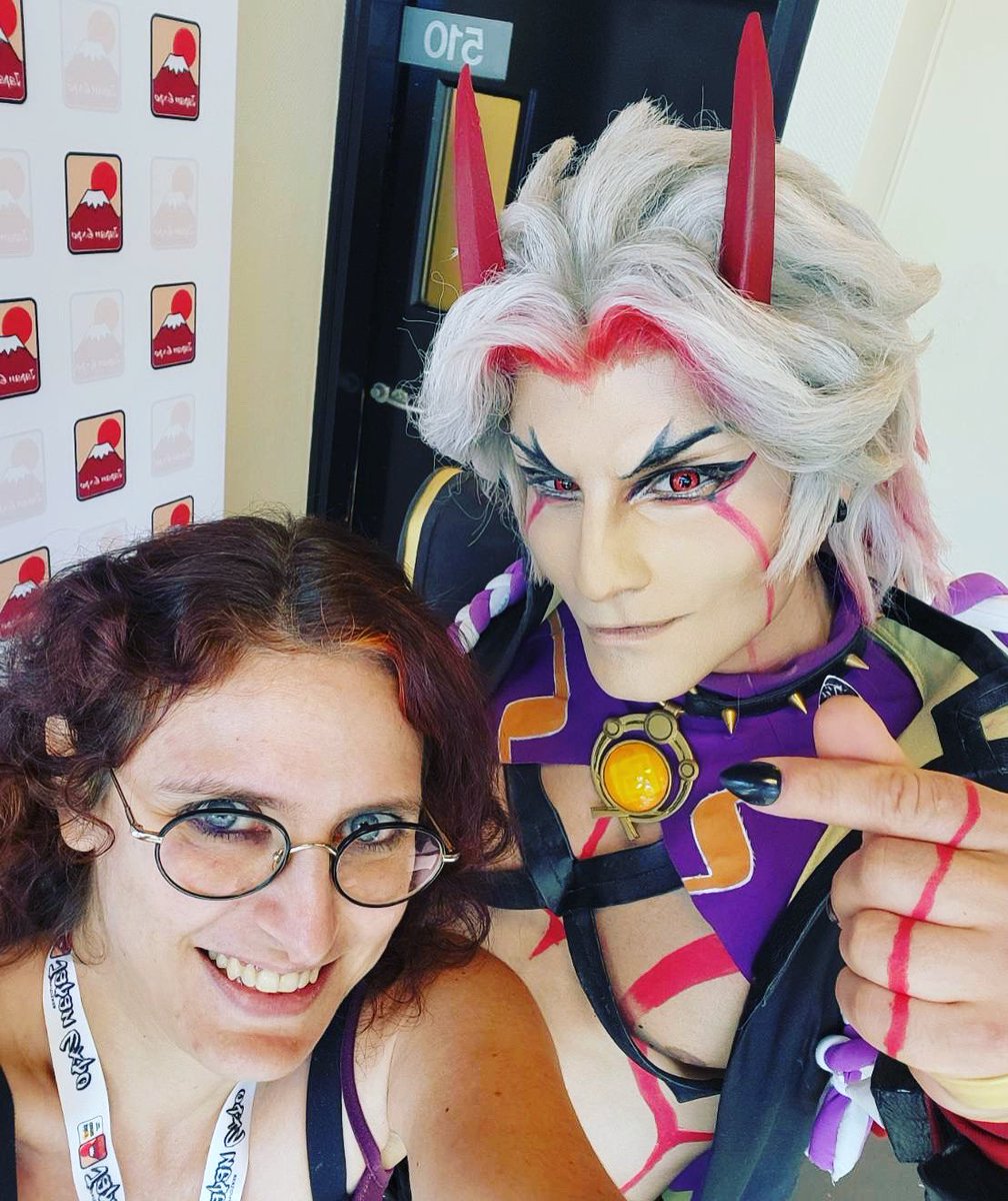 Taryn (Amon 😈) on Twitter: "RT @CoyoteMag: @Taryn_Cosplay en interview ...