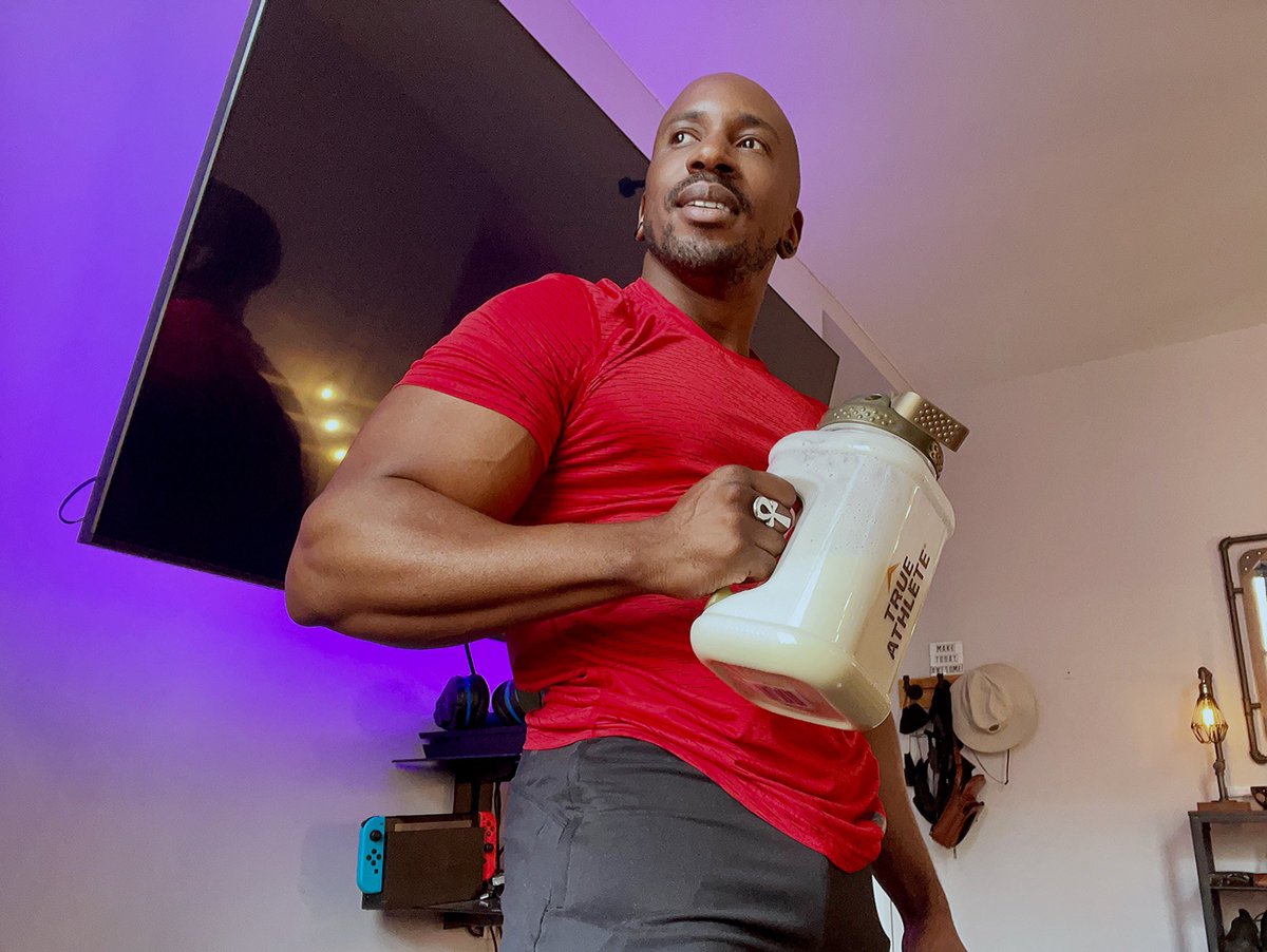 Max Konnor on Twitter: "Protein break 💪🏾"