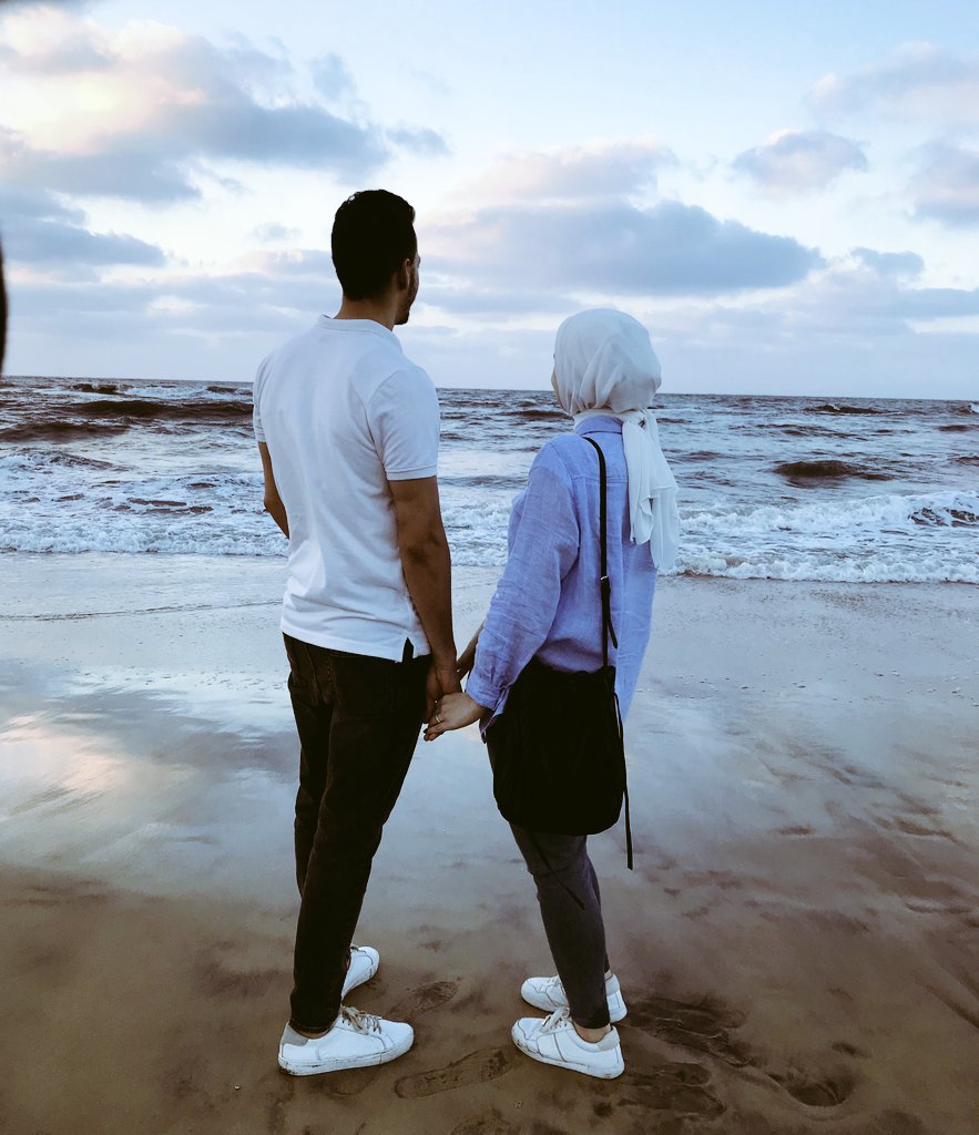 Ahmed mabrouk on Twitter: "شايف البحر شو كبير... كبر البحر بحبك ️♥️ @SalmaNabilll https://t.co ...