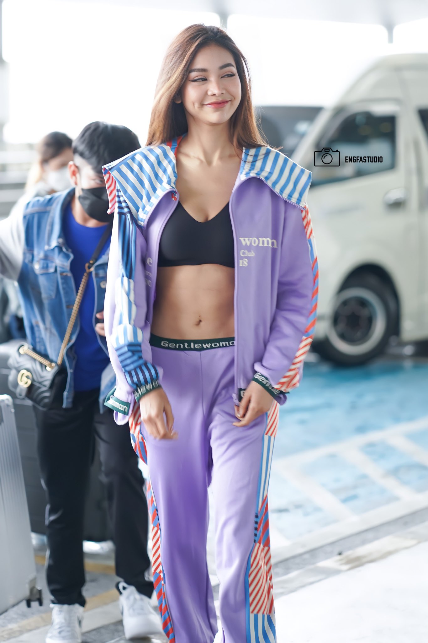 ENGFASTUDIO📷 on Twitter: "การแต่งตัวของเสี่ยในวันนี้.... จะวูบบ😍 เดินทางปลอดภัยน้าาา ️~ #อิงฟ้า ...