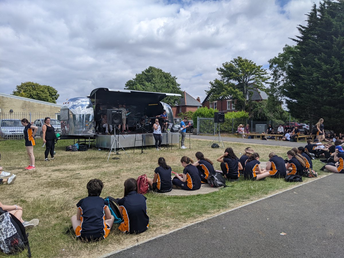 Welcome to Ysgol Stanwell School