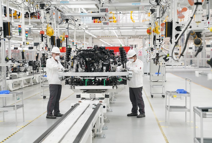 【7月份中國製造業PMI回落至49.0%】中國國家統計局7月31日公布，7月份，中國製造業採購經理指數(PMI)為49.0%，比上月下降1.2個百分點，位於臨界點以下，製造業景氣水平有所回落 ...