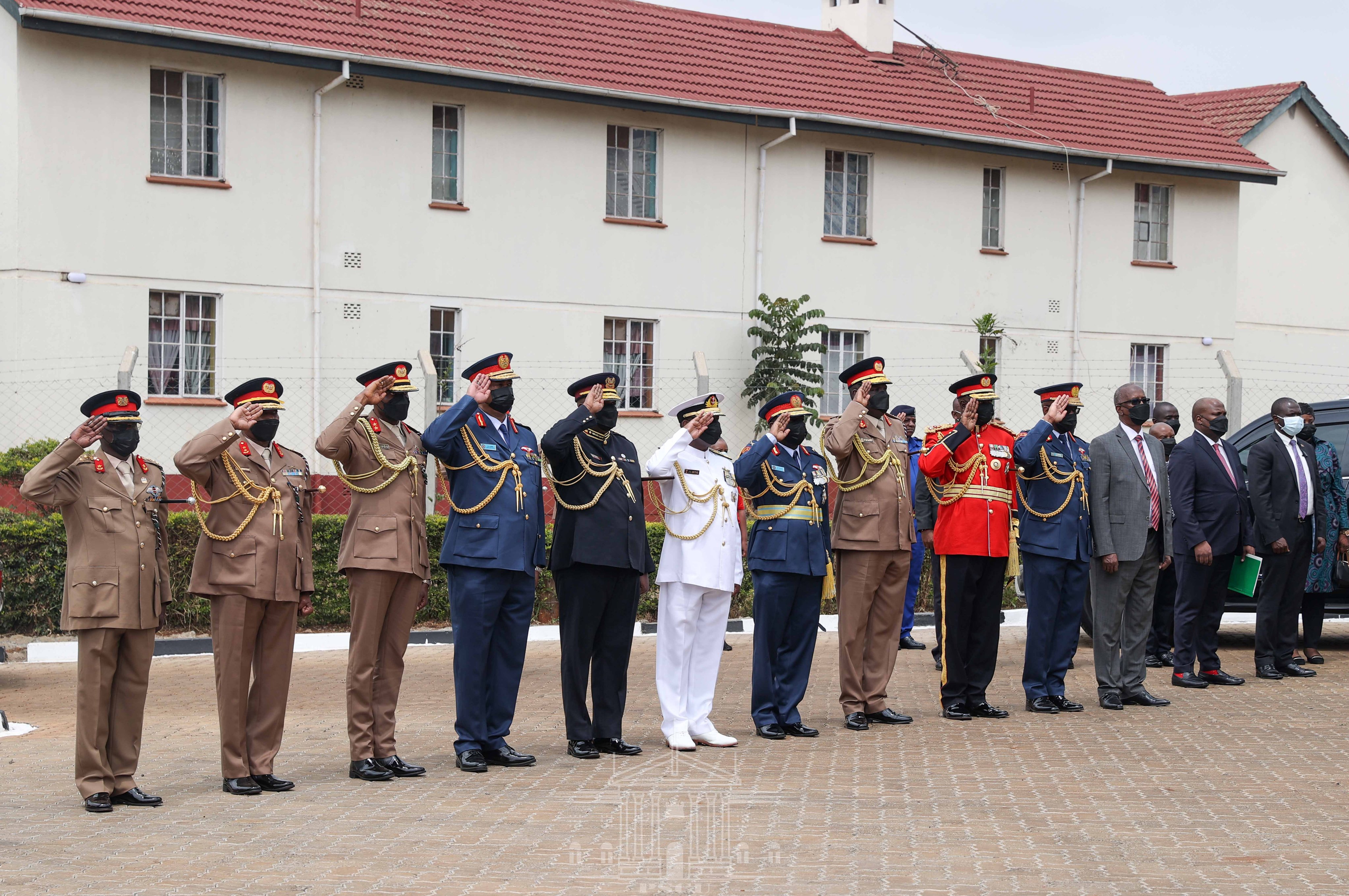 State House Kenya on Twitter: "1/2 His Excellency President Uhuru Kenyatta arrives at Lang'ata ...