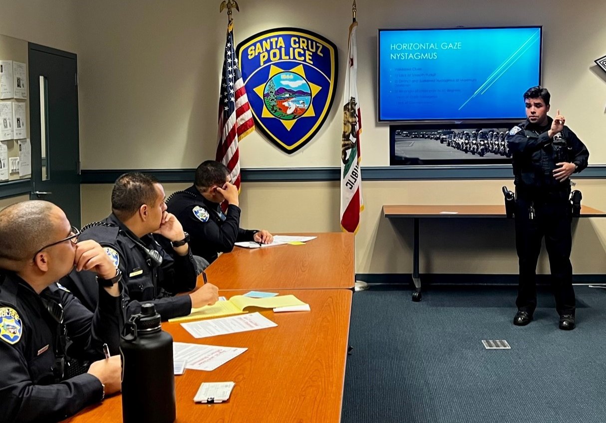 Santa Cruz Police On Twitter Dui Training Fto Alverez Is A Dedicated Instructor In Getting